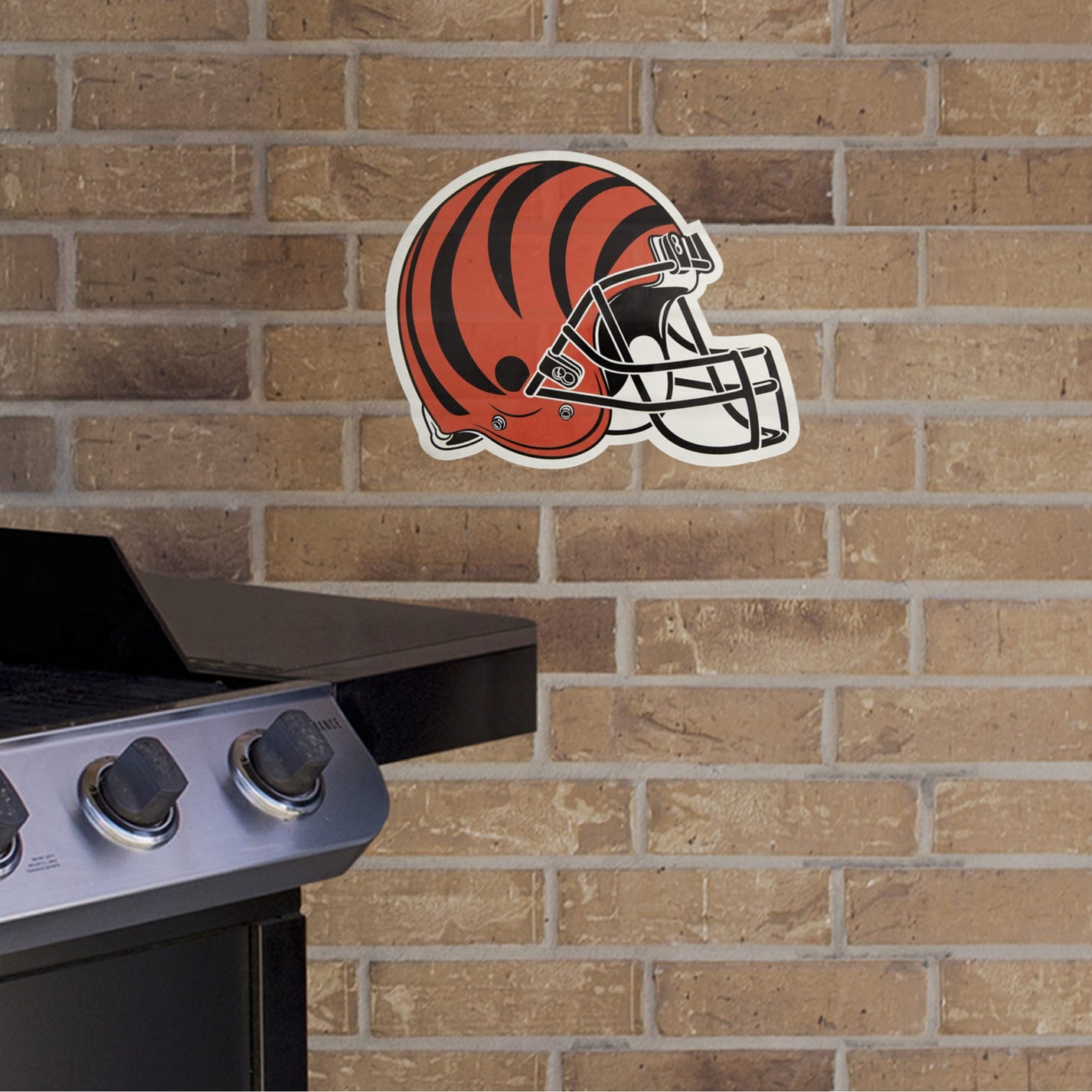 Cincinnati Bengals: Helmet - Officially Licensed NFL Outdoor Graphic ...